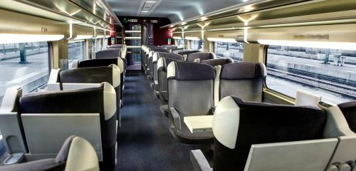 Tren de alta velocidad Railjet | Rail.Ninja