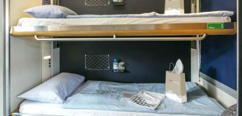 Tren de alta velocidad Railjet | Rail.Ninja